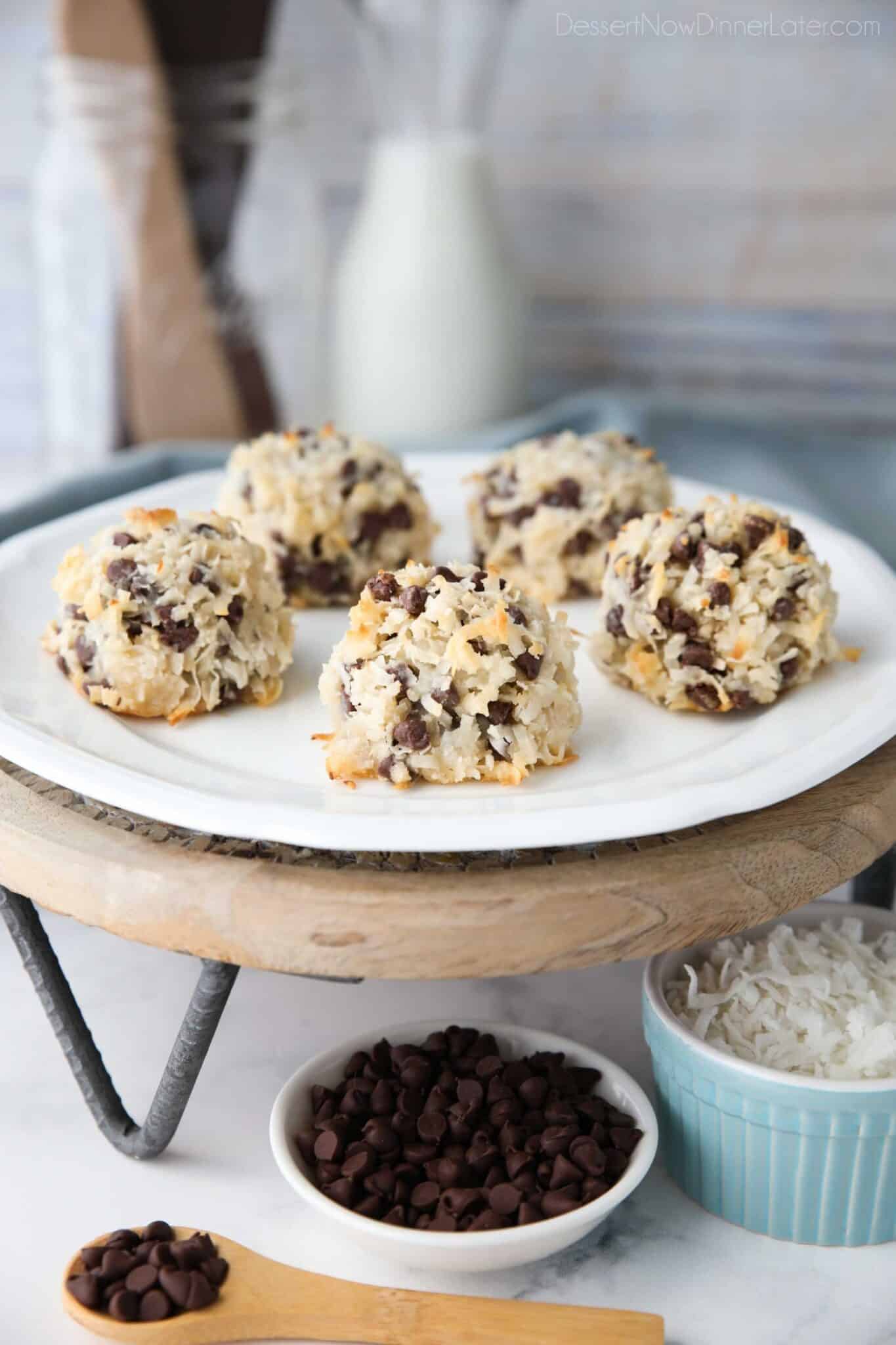 Chocolate Chip Macaroons | Dessert Now Dinner Later